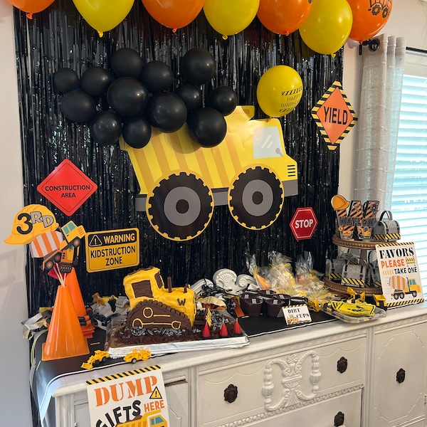 Printable Construction Dump Truck Wall Art, Construction Balloon ...