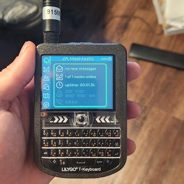 Complete Heltec V3 Device Running Meshtastic in Compact Case With 1000 ...