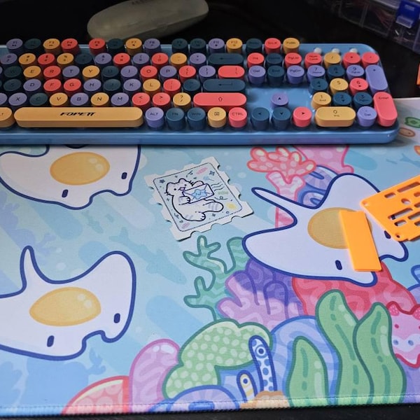 Manta Egg Desk Mat Mousepad Gaming Set up Computer Desk Water-resistant ...