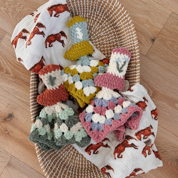 Dillon the Armadillo Crochet PATTERN | Low Sew Crochet Amigurumi ...