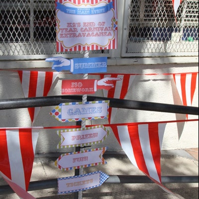 Carnival Signs Direction Arrows Printable Carnival Party Decorations ...