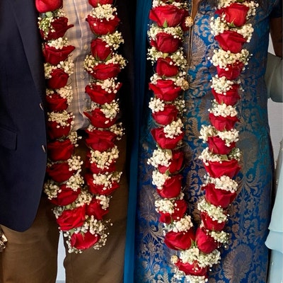 Garland Red Roses With Baby Breath Indian Nepali Thailand Mala Malai ...