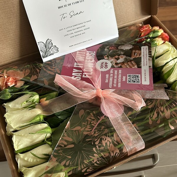 LETTERBOX FLOWERS FRESH - Send Some Letterbox Love - Personalised Note ...