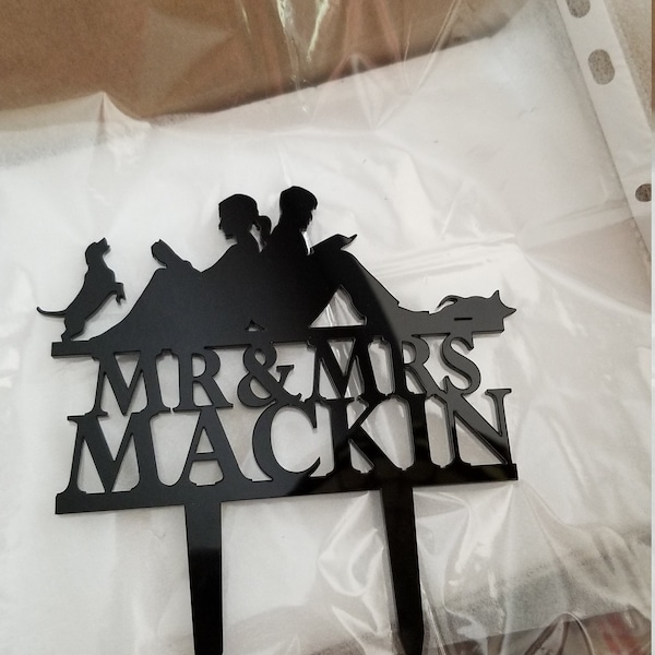 Custom Couple Reading Bride and Groom Wedding Cake Topper, Wedding ...
