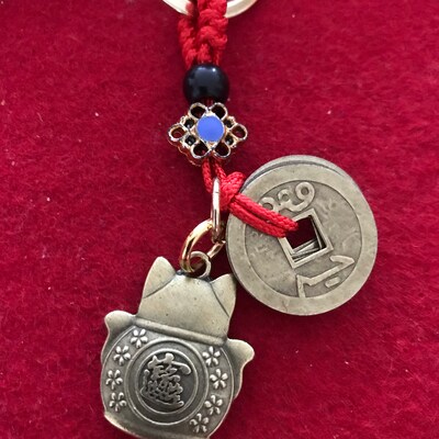 Mystery Crystal Mushroom Vending Machine Set of Two Mushrooms Crystal ...