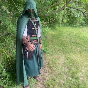 Renaissance-style Toque muffin Hat, Alova Suede With/out Feather Ideal ...