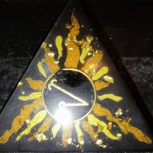 Shadow Altar Table - Etsy