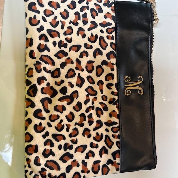 CHARIS Convertible Bag, 2-in-1 Backpack Handbag, Trendy Vegan Boutique ...