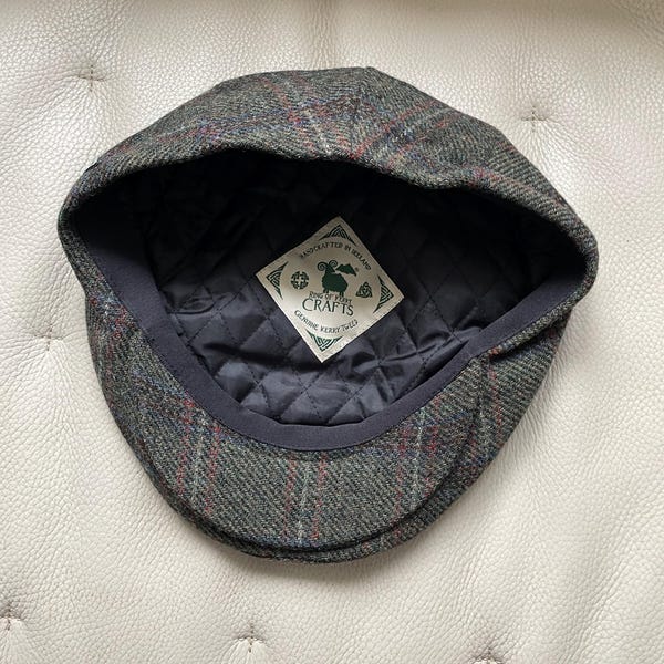 Traditional Irish Tweed Flat Cap - Paddy Cap - Green/red/blue Tartan ...
