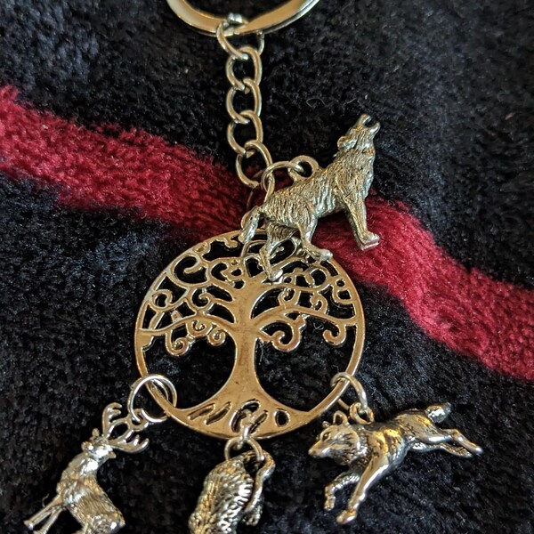 Silver Winged Victory Statue Necklace Antique Pewter Winged Victory ...