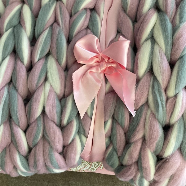 Lilac Throw Blanket, Chunky Knit Blankets Purple Throws, Violet Blanket ...