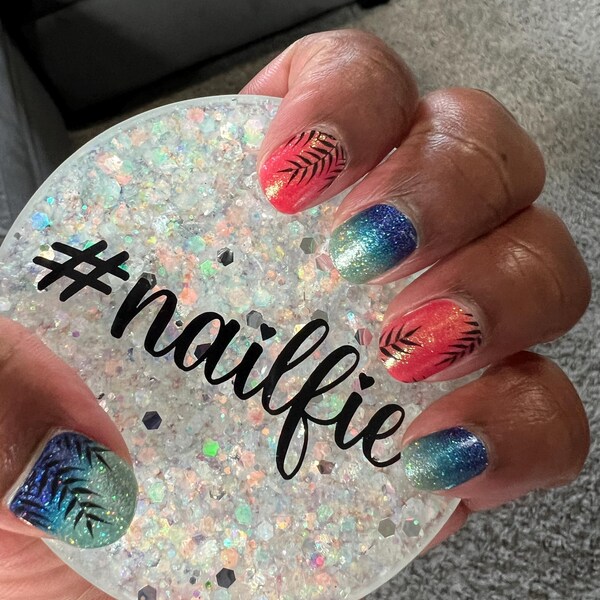 Custom Glitter Nailfie Disc 3 Inch - Etsy