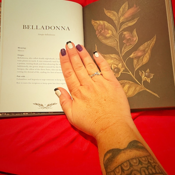 Belladonna Mourning Ring - Etsy