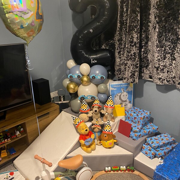 Medieval Knight Coat of Arms, Red Velvet 50x80cm, Knights Shield Props ...