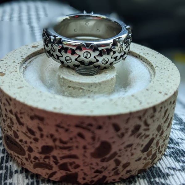 Endless Motion - Rotating Cogs in a Moving Gear Mechanism for Fidgeting ...