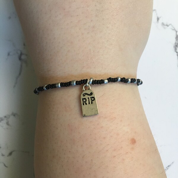 4, 20 or 50 BULK Silver RIP Tombstone Charms, Halloween Charm ...