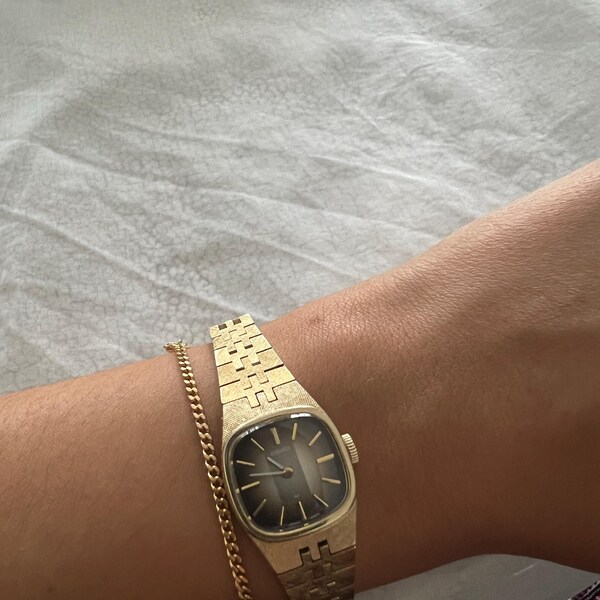 Vintage 1940s Art Deco 15 Rubis Gold Plated Rectangular Tank Dial Brown ...