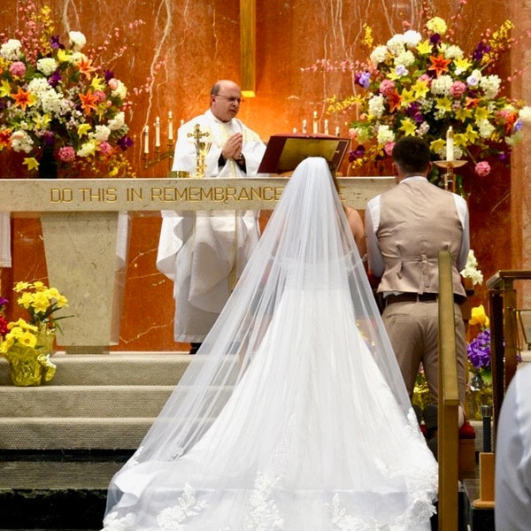 Wedding Cloak, Bridal Cape Veil With Green Lace, Leaf Cape Veil ...