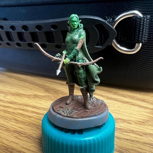 Flag Bearer, Bannerman, Fighter, Cloak, Spiked Plate, Chain Mail, Spear ...