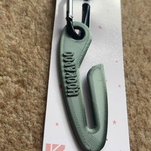 Hookapoo Dog Poop Bag Carrier Dog Poo Holder Clip on Hands Free ...