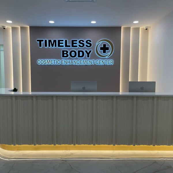 Custom Backlit Business Sign, LED Sign, Light up Salon Sign, Reception ...