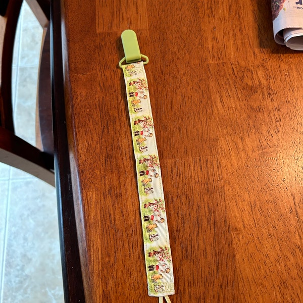 Pacifier Clip: Star Wars the Force Yoda Ewoks Jedi Mickey Mouse Droids ...