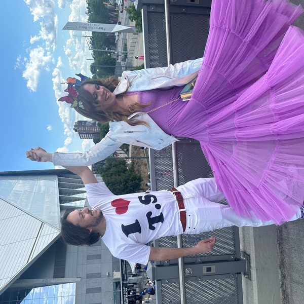 Magritte Green Apple Black Bowler Hat | Floating Apple or Dove ...