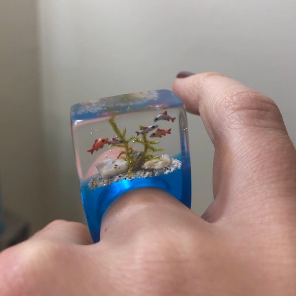 Etsy Design Awards Finalist 2020: Aquarium – Fish Ring With Silver ...