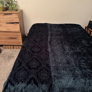 Luxury Crushed Black Velvet Throw Blanket With Tassels Soft Velvet Boho ...