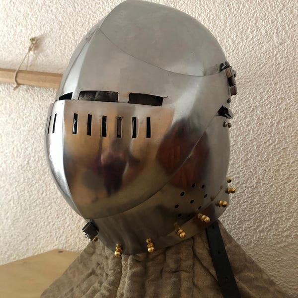 Medieval Celtic Port Bei Nidau Helmet Medieval Roman Centurion Helmet ...