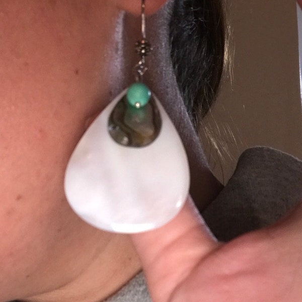 Large Strombus Seashell Pendant Sunburst of Center Cut Shells in Black ...