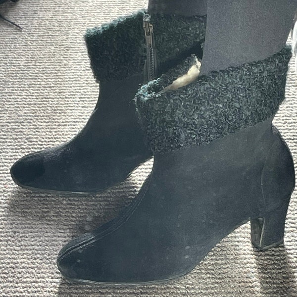 1970s Black & White Platform Pumps by Bellesco UK 6 - Etsy UK