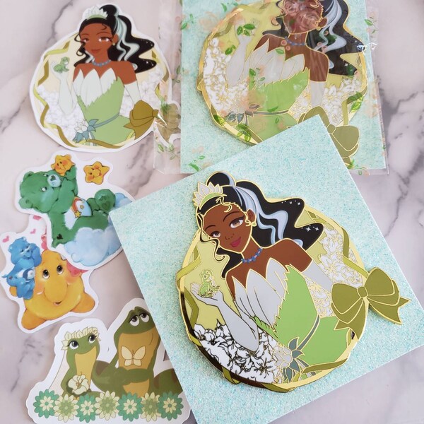 Black Cauldron - Brave and True - Taran Princess Eilonwy Bauble - Black ...