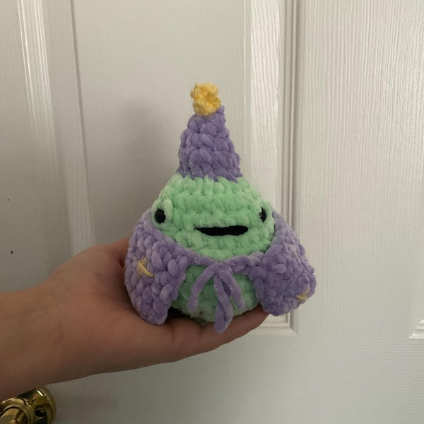 Wizard Frog Crochet Pattern / Magic Frog Crochet / US PDF Pattern ...