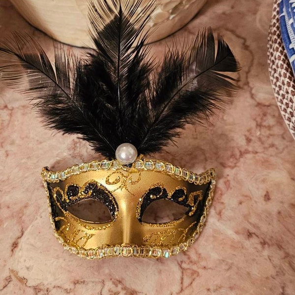 One Mask Napkin Ring, Purim Party Decor, Mardi Gras Decor - Etsy