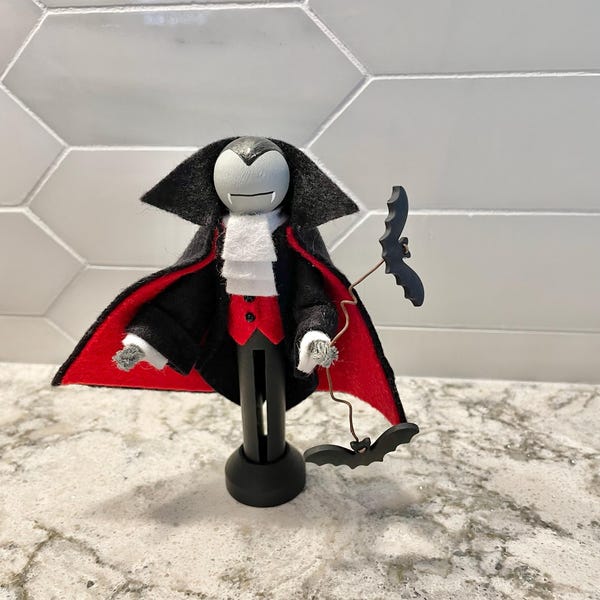 Vampire Clothespin Ornament, Count Dracula Peg Doll, Halloween Decor - Etsy