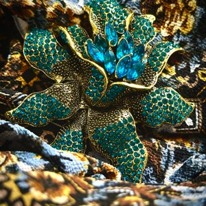 Beautiful Roses Brooches Two Colors Blue, Pink Perfect Present With ...