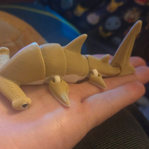 Mini Whale Shark Fidget Toy and Keychain - Unique Articulated 3D ...