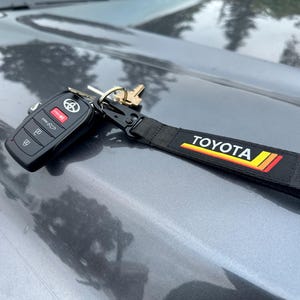 Vintage Heritage Stripes Toyota Keychain Lanyard, Metal Clip Key Ring ...