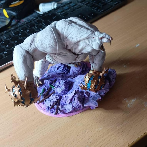 Umber Hulk Miniature - Lord of the Print | Insect Warrior Model | Cave ...