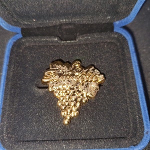 Concierge Pin Badge additional - Etsy