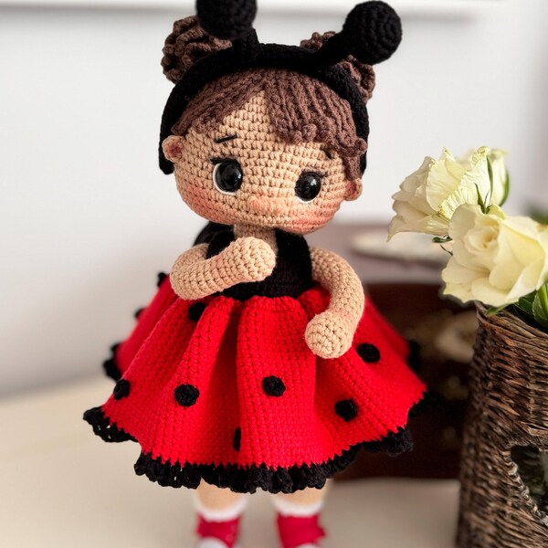 Ladybird Keychain Crochet Pattern Amigurumi Keyring, Backpack Amigurumi ...