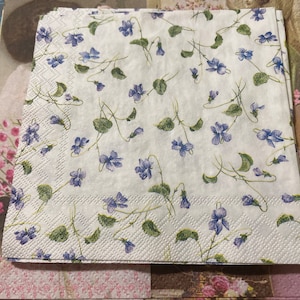 4 Decoupage Paper Napkin of Red Robin & Poppy - Etsy