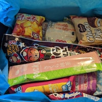 Asian Snack Box Mystery Snack Box Full & Mini Size Japanese/china ...