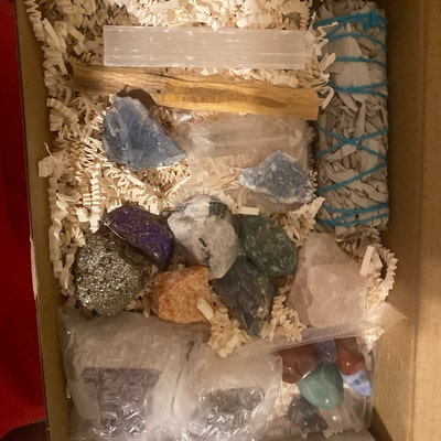 22 Pcs Crystal Kit Box Raw Crystal, Gemstones, Sage, Cluster Kit ...