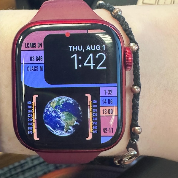 ANIMATED Sci-fi Inspired Apple Watch Face by Valo Creations Perfect for ...