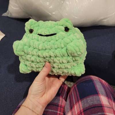 Ted the Thick Toad, Free NO-SEW Crochet Amigurumi PDF Pattern, Small ...