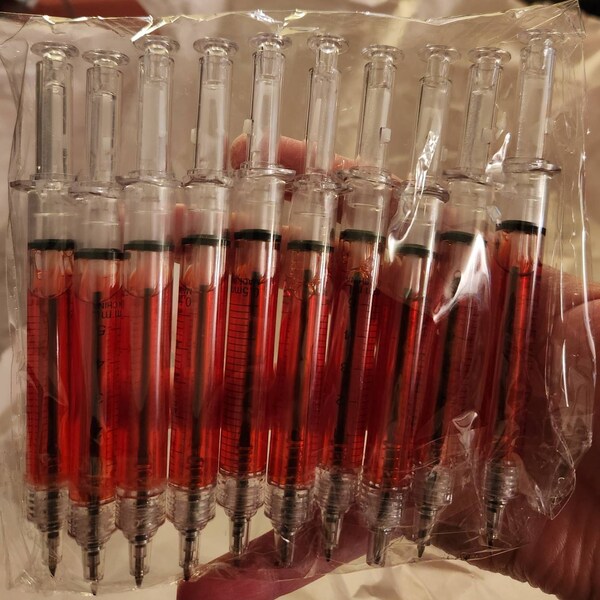 5 Syringe Shaped Pens - Ballpoint Pens Shaped Like Syringes of Blood - Etsy