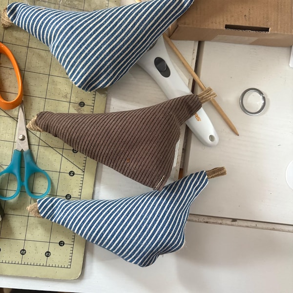 Prosperity Hens Sewing Pattern: Fabric Chickens Tutorial (PDF Download ...