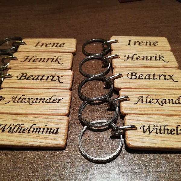 Engraved Oak Wood Hotel Room Keychains: Personalized Wooden Key Rings ...